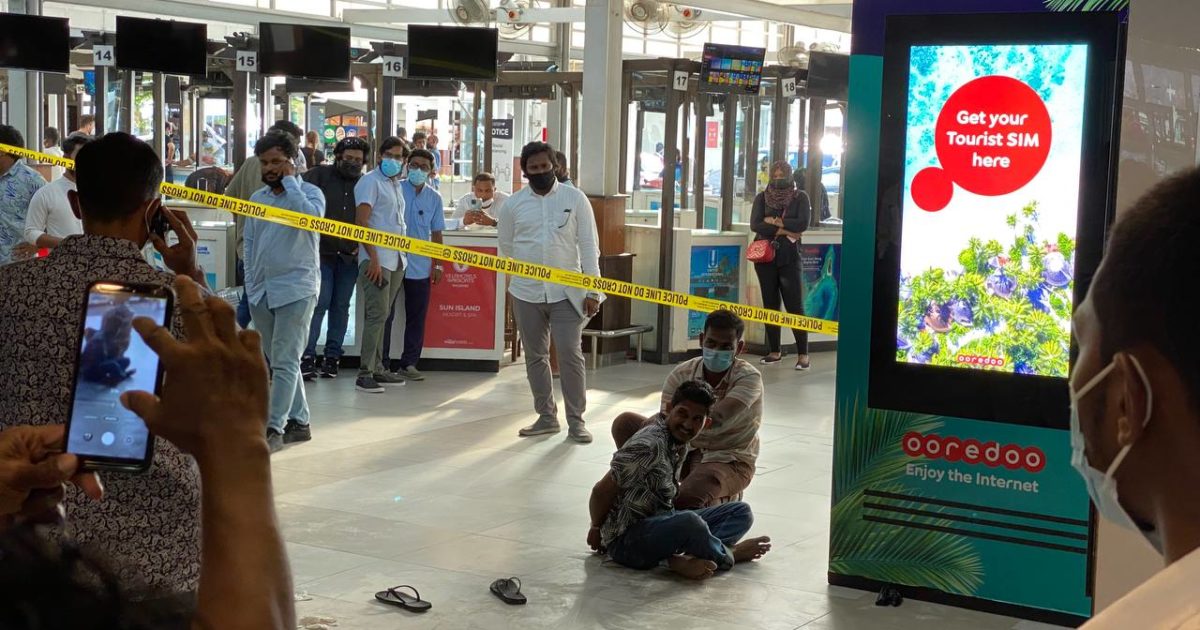 ވެލާނާ އިންޓަރނޭޝަލަ އެއަރޕޯޓުން މަސްތުވާތަކެއްޗާ އެކު ދިވެއްސަކު ...