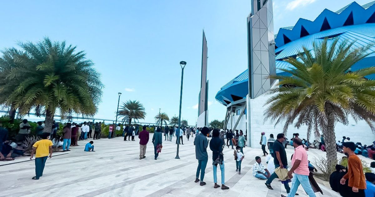 ރޯދަވެރިޔާގެ އަނގައިގެ ވަސް މާތް ﷲގެ ޙަޟްރަތުގައި ގޮމަކަސްތޫރީގެ ވަހަށް ...