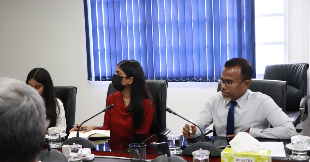 ޖޭއެސްސީ އިސްލާހު ކުރުމަށް ޢާންމުންގެ ޚިޔާލު ހޯދަނީ – Dhen.mv