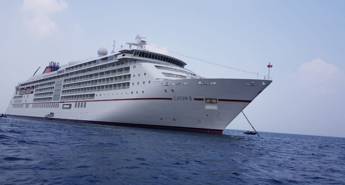 ރާއްޖޭގެ ބޯޑަރު ހުޅުވިފަހުން ފުރަތަމަ ފަހަރަށް ކްރޫޒް ލައިނަރއެއް ރާއްޖެ އަތުވެއްޖެ – Dhen.mv