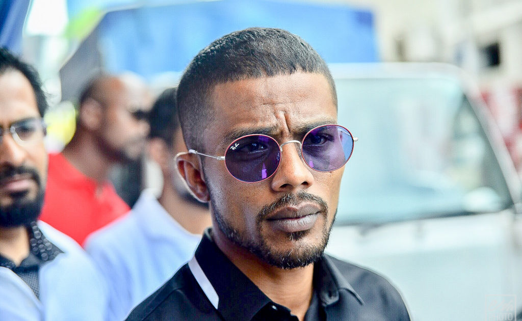 ރައީސް ނަޝީދާމެދު ދިވެހިން ފަޚުރުވެރިވާންޖެހޭ: އަލްހާން – Dhen.mv