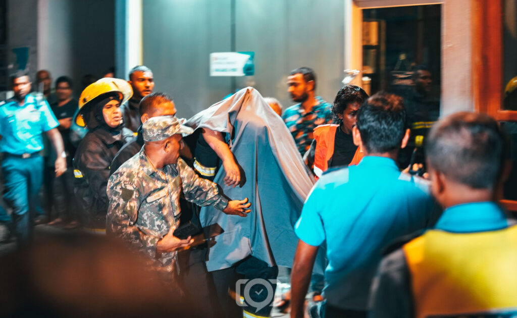 ދިހަ މީހުން މަރުވި އަލިފާނުގެ ހާދިސާއަށް ދުނިޔޭގެ ސަމާލުކަން! – Dhen.mv