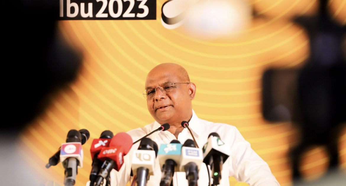 ”ޤައުމުތަކުގެ ވެރިން ވިދާޅުވަނީ ކޮބާހޭ ތި ހޯދި ފޯމިއުލާ އަކީ” – Dhen.mv