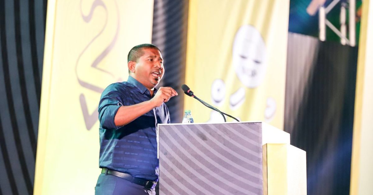 ރައީސް ޞާލިޙާ ރައީސް ނަޝީދު ދެކޮޅުވީ ޕަޕެޓަކަށް ނުވީމަ: މަޙްލޫފް – Dhen.mv