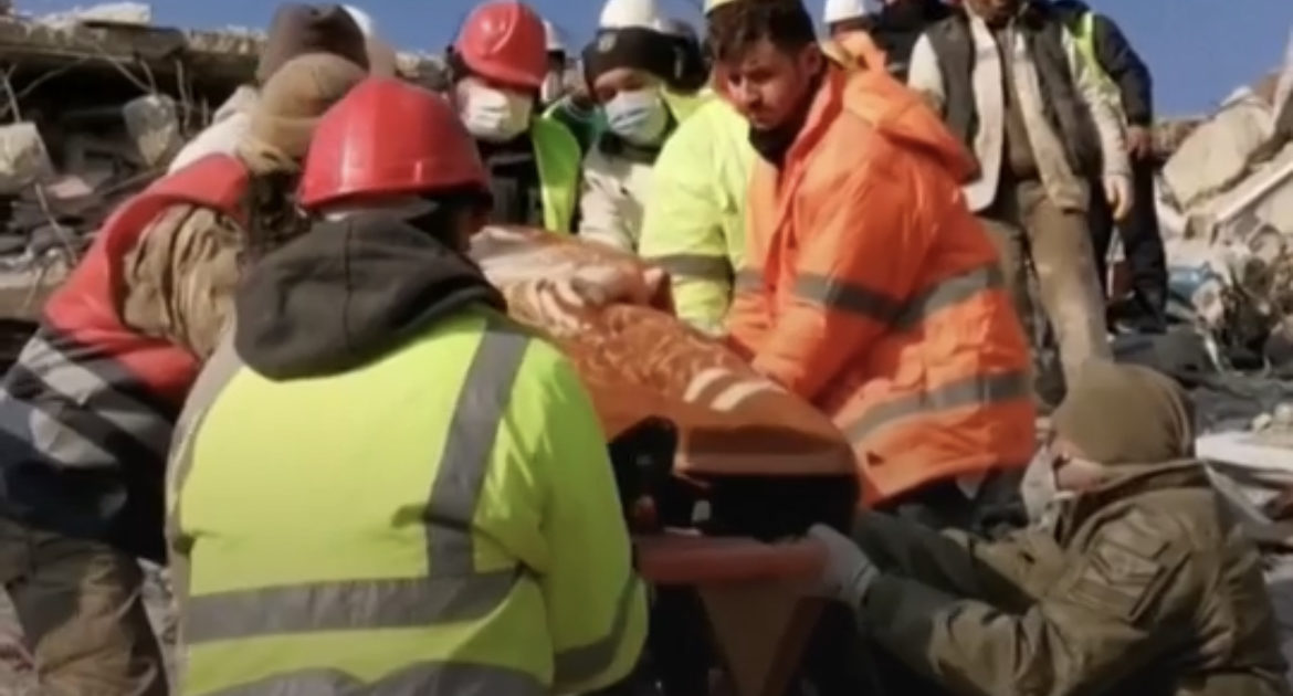 ދަރިފުޅުގެ ދުޢާ އިޖާބަ ކުރައްވައިފި، 64 އަހަރުގެ މަންމަ ހޯދައިފި! – Dhen.mv