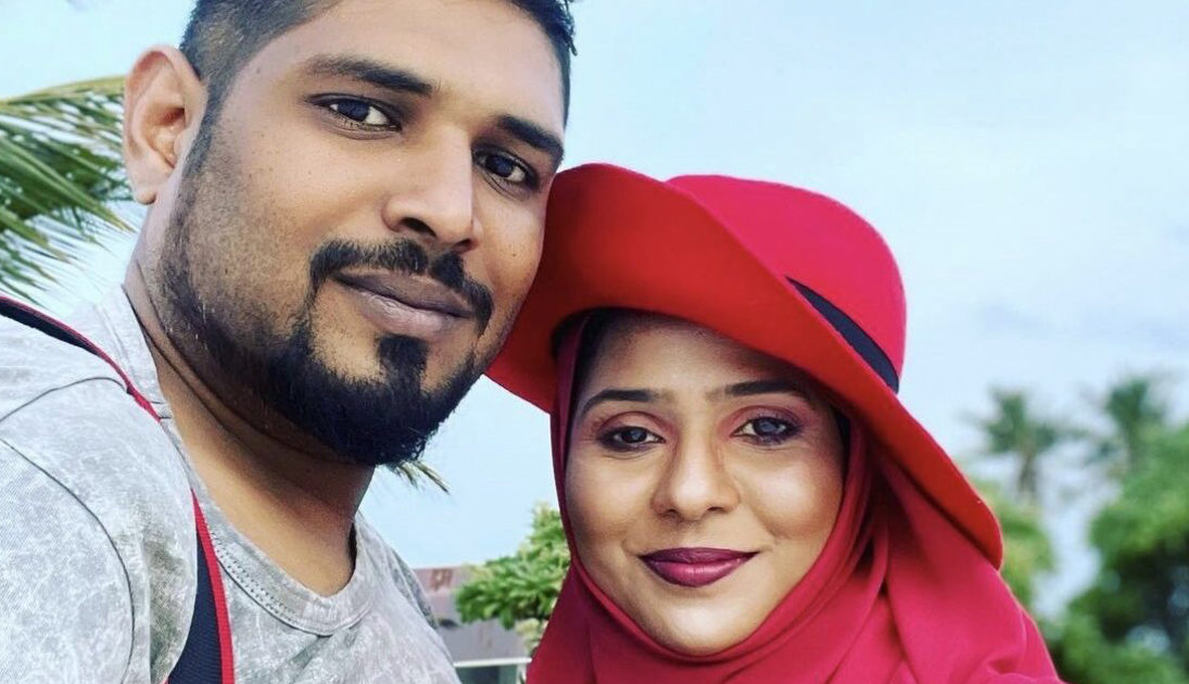 ޑިމޮކްރެޓްސްގެ އަލައިކާ އާއި ހަމްދާން ސިޔާސީ މަޤާމުން ވަކިކޮށްފި – Dhen.mv