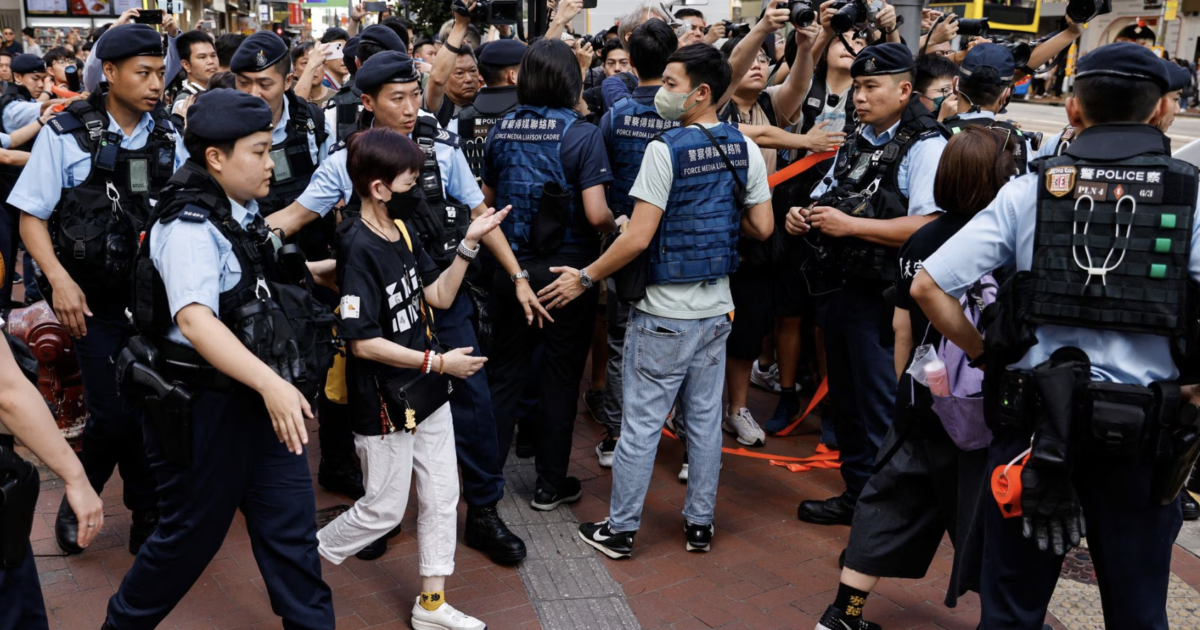 ޓިއާނަންމެން އަހަރީ ދުވަހުގެ ފާހަގަކުރި ހޮންގްކޮންގްގައި 23 މީހަކު ފުލުހުންގެ ބެލުމުގެ ދަށަށް ...