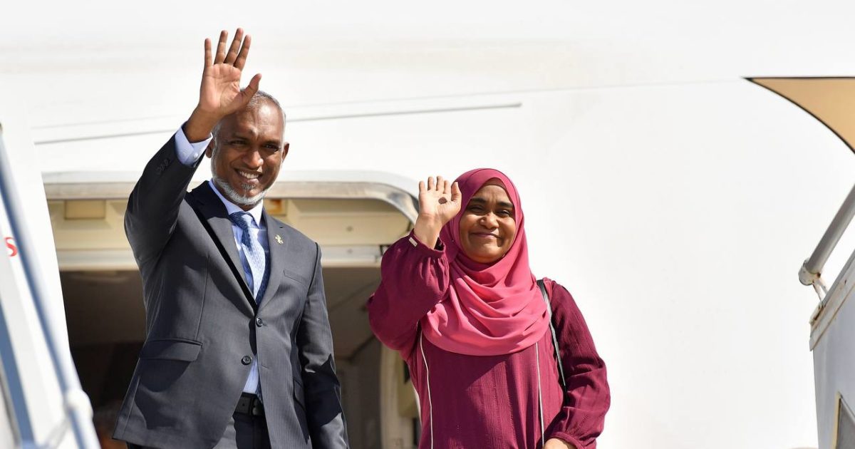 ފުރަތަމަ ރަސްމީ ދަތުރުފުޅުގައި ރައީސް ޑރ. މުޢިއްޒު ތުރުކީއަށް ފުރާވަޑައިގެންފި – Dhen.mv