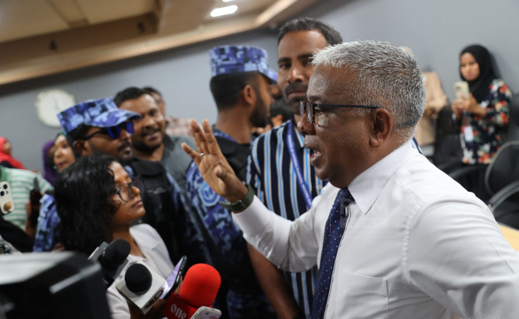 ފްލެޓް ލިސްޓަށް 7،400އަށްވުރެ ގިނަ ޝަކުވާ! – Dhen.mv