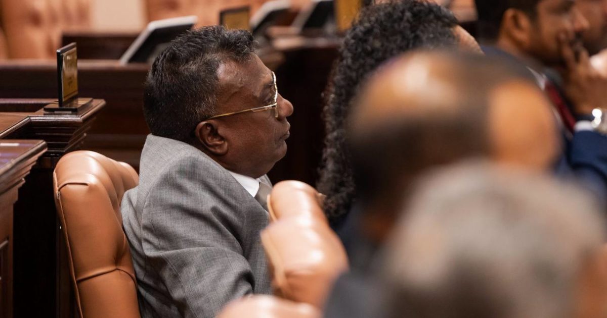 މަޖިލިސް ޓިކެޓް އަތުލާ, ޖާބިރު އެމްޑީޕީން ވަކިކޮށްފި – Dhen.mv