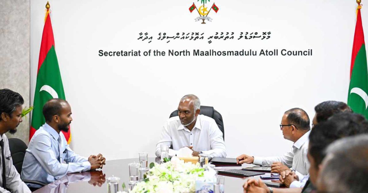 ރައީސް، 100 ކައުންސިލާ ބައްދަލުކުރައްވައިފި – Dhen.mv