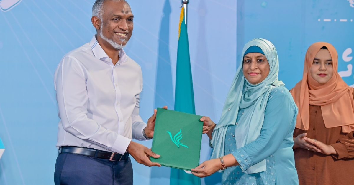 ހަރުގޭގެ ވެރިޔާ ޑިމޮކްރެޓްސް ދޫކޮށް ސަރުކާރު ކޮންގްރެސްއަށް – Dhen.mv