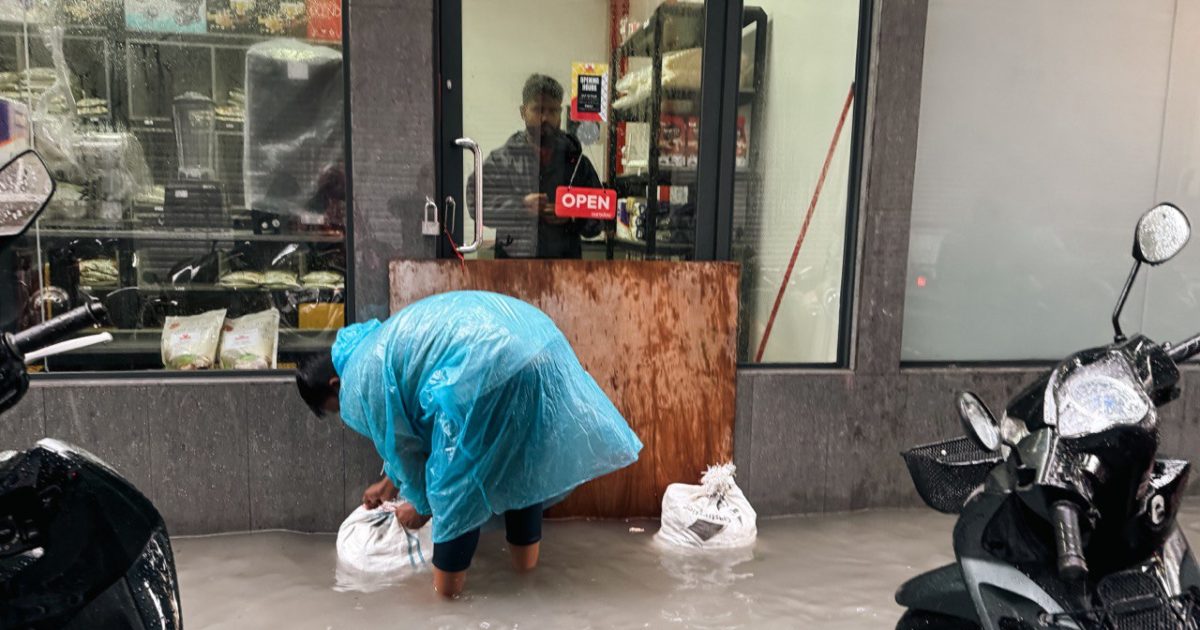 ވިއްސާރާގައި މާލެ ސިޓީގެ 200 އަށް ވުރެ ގިނަ ގެއަށް ފެން ވަދެ ގެއްލުން ވެއްޖެ – Dhen.mv