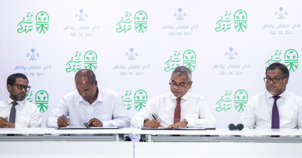 ކުނި މެނޭޖްކުރުމަށް ބޭނުންކުރާ ވަސީލަތްތައް 18 ރަށަކަށް – Dhen.mv