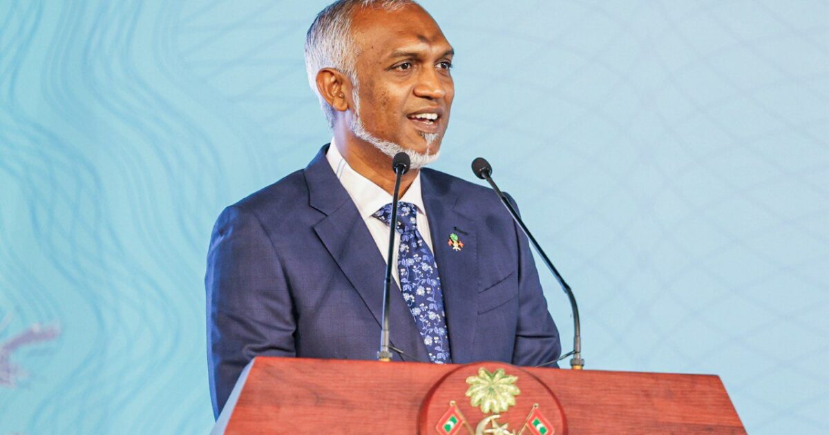 ރައީސް މުސާރައިގެ 50 ޕަސެންޓް ނުނަންގަވާނެ – Dhen.mv