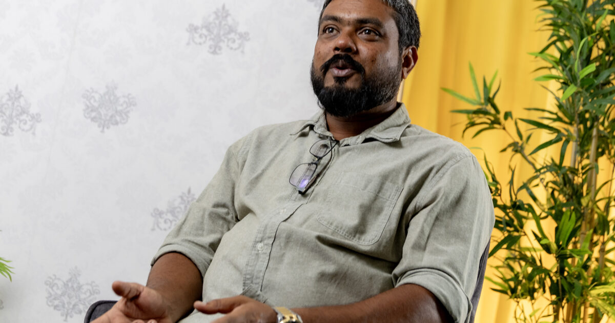 ދިގު 21 އަހަރު ޔާސިރު އުދުހެމުން ދާ ދަތުރު – Dhen.mv