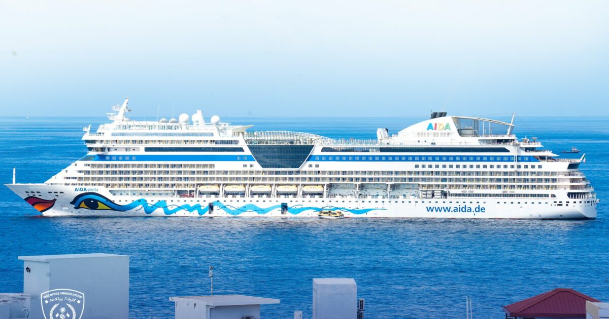 ގަވައިދު ބަދަލުކުރި ފަހުން އައި ކްރޫޒްލައިނާއިން 2000 އަށް ވުރެ ގިނަ ފަތުރުވެރިން – Dhen.mv