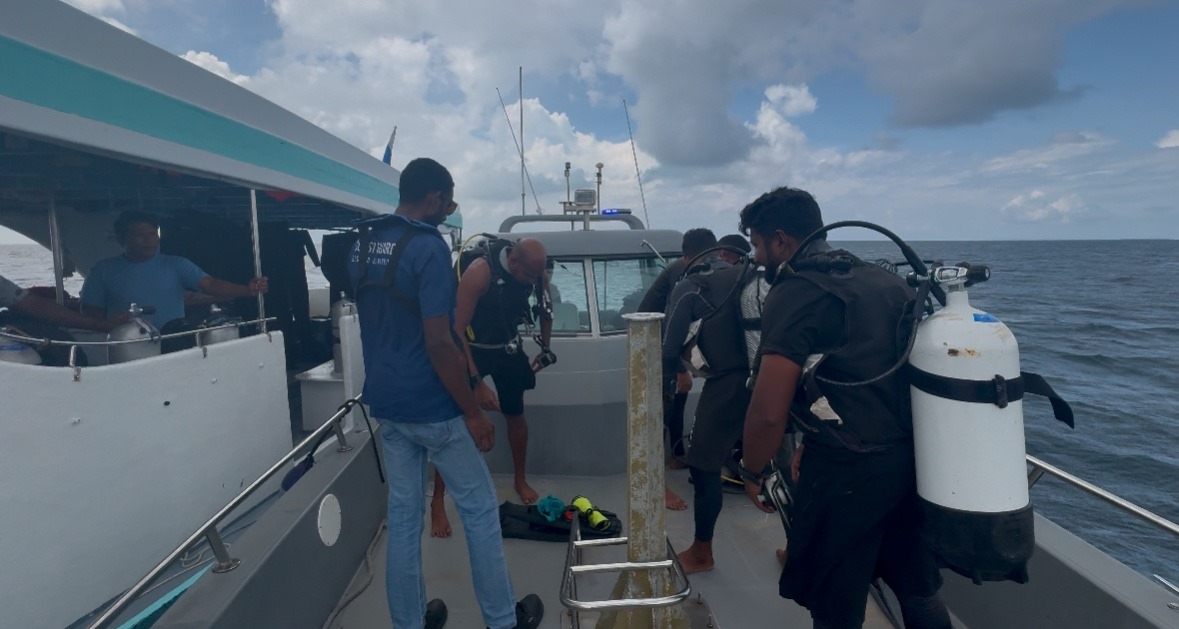 ސަފާރީން ގެއްލުނު މީހާގެ ހަށިގަނޑު މޫދު އަޑިން ފެނިއްޖެ – Dhen.mv