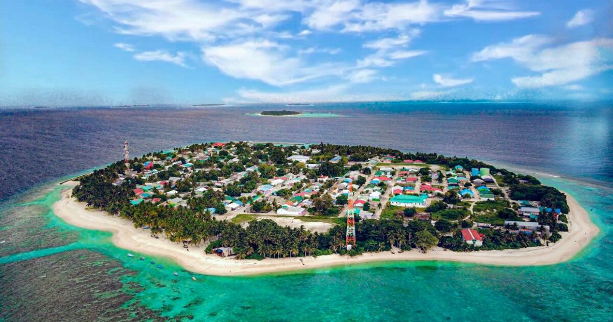 ސިހުރުގެ ތުހުމަތުގައި ރ މީދޫ އާއި އަލިފުށީގެ ގެތަކެއް ބަލައިފާސްކުރަނީ – Dhen.mv