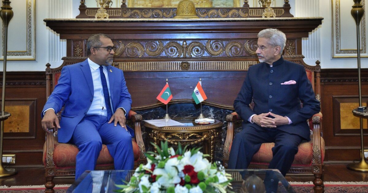 ރައިސީނާ ޑައިލޮގަށް ހަލީލު އިންޑިއާއަށް، ޖައިޝަންކަރާ ބައްދަލުކުރައްވާނެ – Dhen.mv