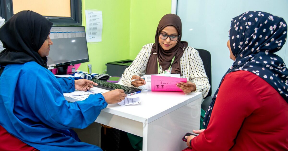 1،600 އަށް ވުރެ ގިނަ މީހުން ކެންސަރަށް ފަރުވާ ހޯދާ: އެޗްޕީއޭ – Dhen.mv