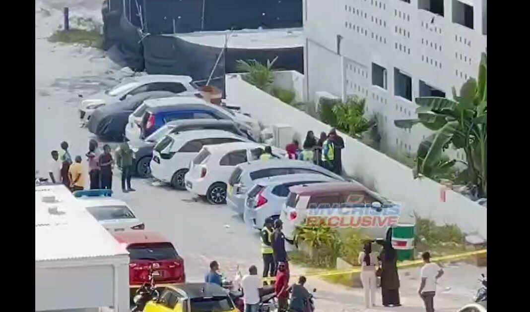 ސްޓެލްކޯ ފްލެޓުގެ 12 ވަނަ ފްލޯއިން ވެއްޓި މީހަކު މަރުވެއްޖެ – Dhen.mv