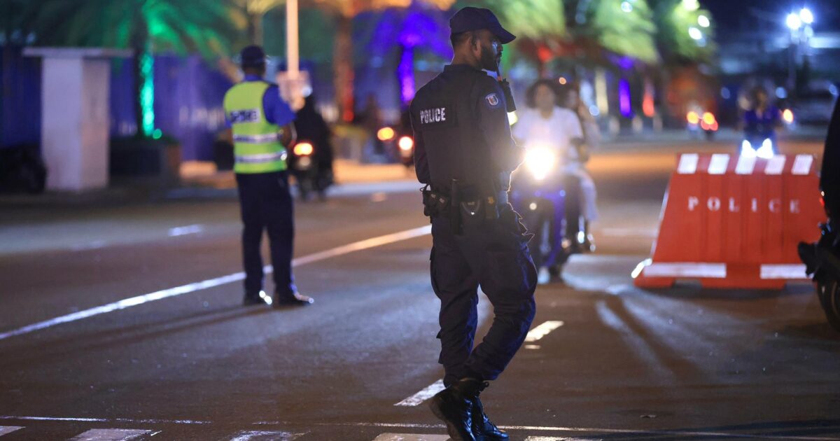 ހުވާ ނުކުރާ ކަމަށް ބުނާ ފުލުސް މީހާ ހައްޔަރުކޮށްފި – Dhen.mv