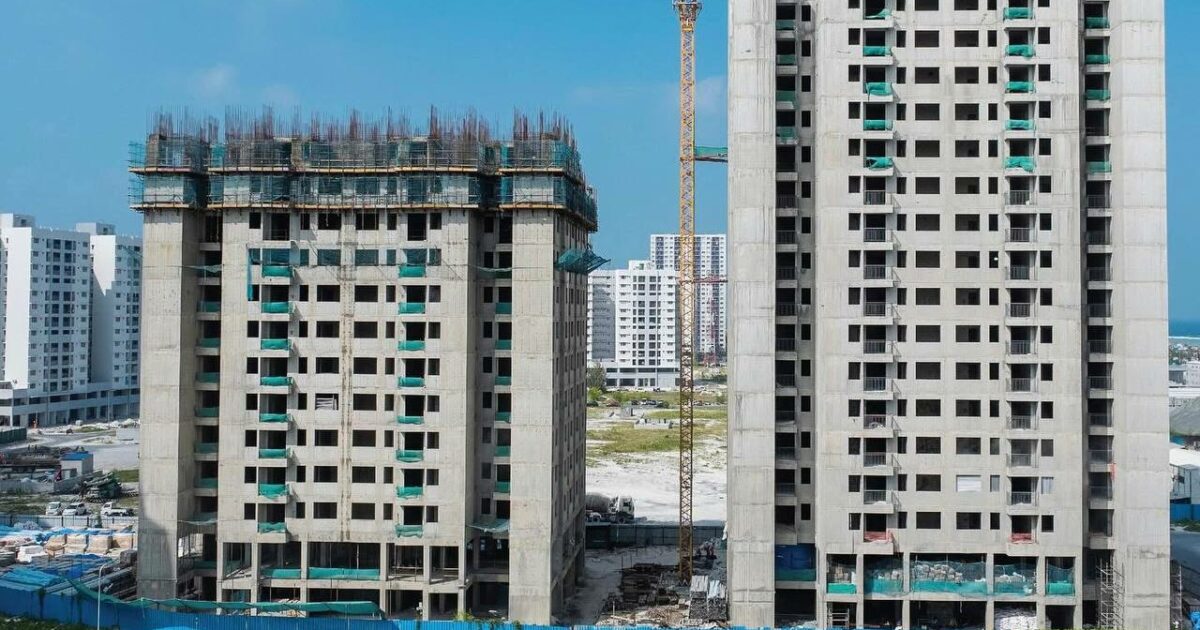 ގެދޮރުވެރިޔާ ފްލެޓު: ދެ ކޮޓަރި 8،000 ރުފިޔާއަށް އަދި ތިން ކޮޓަރި 10،500 ރުފިޔާއަށް – Dhen.mv