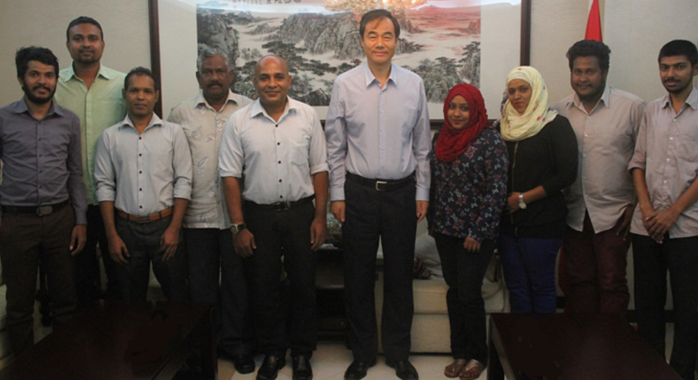 ޗައިނާގެ ސެމިނާއެއްގައި ބައިވެރިވުމުގެ ފުރުސަތު ރާއްޖޭގެ މީޑިއާތަކަށް – Dhen.mv