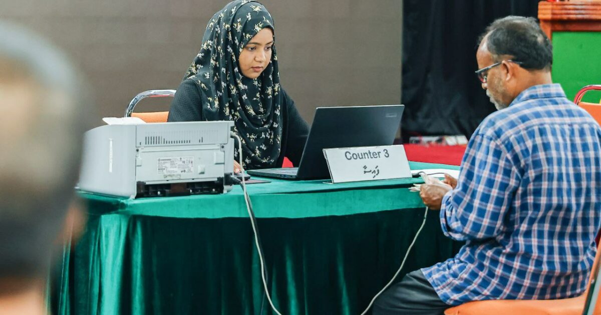 10 ދުވަހުން ޒަކާތަށް 4 މިލިއަނަށް ވުރެ ގިނަ ރުފިޔާ، މިއީ ރެކޯޑެއް – Dhen.mv