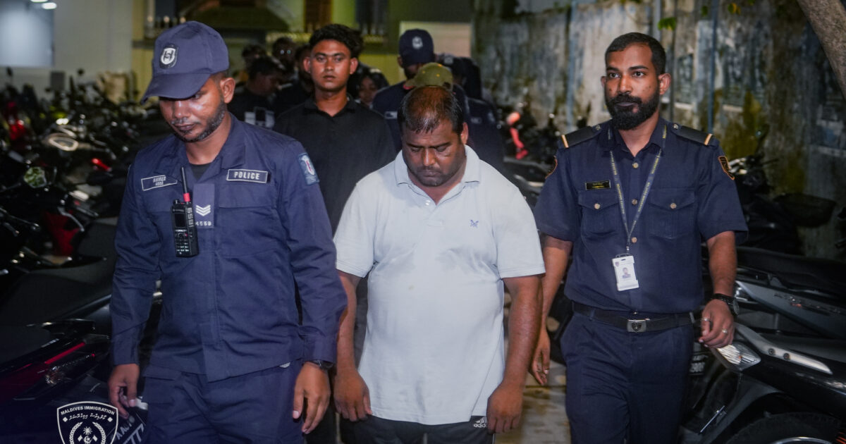 ހީނާމާގެ ޕާކިން ސަރަހައްދުން 5 ބިދޭސީއަކު އަތުލައިގެންފި – Dhen.mv