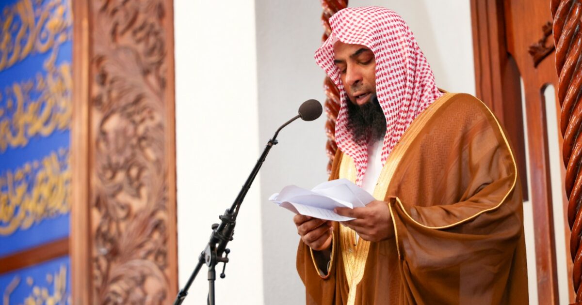 މީހުންނަށް ފައިދާ ކޮށްދިނުމަކީ މަތިވެރި ހުލްގެއް، ހެޔޮ ފޯރުވާ މީހާ އުޅޭނީ އިއްޒަތާއި ގަދަރުވެރި ...