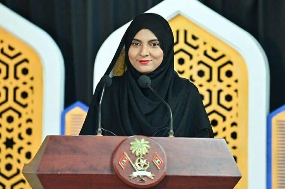 ބްރޯޑްކޮމްގެ މެމްބަރު ކަމަށް ޒައްމަތު އައްޔަންކުރަން މަޖިލިހުން ރުހުން ދީފި – Dhen.mv