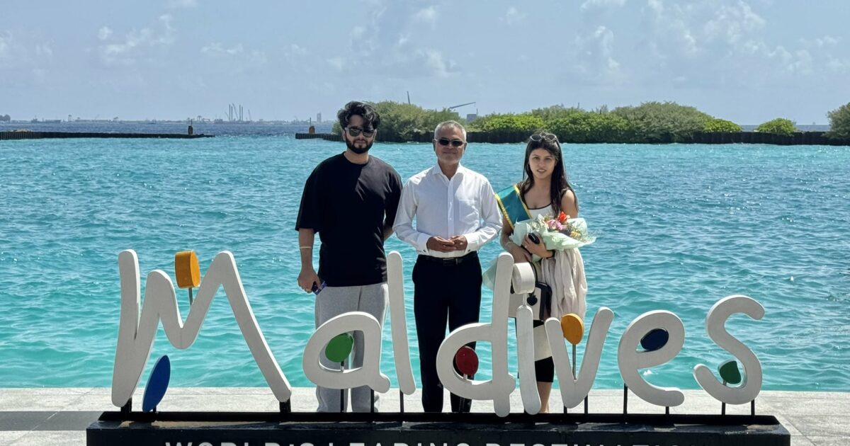 ރެކޯޑަކާއެކު އެއް މިލިއަން ވަނަ ފަތުރުވެރިޔާއަށް މަރުހަބާ ކިޔައިފި ...
