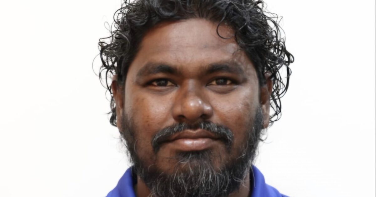 އަޒްމީލުގެ ޖަނާޒާ މިރޭ އިޝާ ނަމާދަށް ފަހު – Dhen.mv